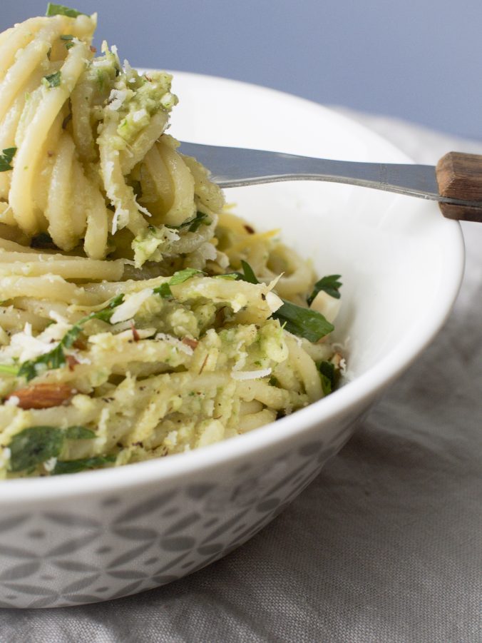 Artisokka-mantelipasta - Haarukkavatkain